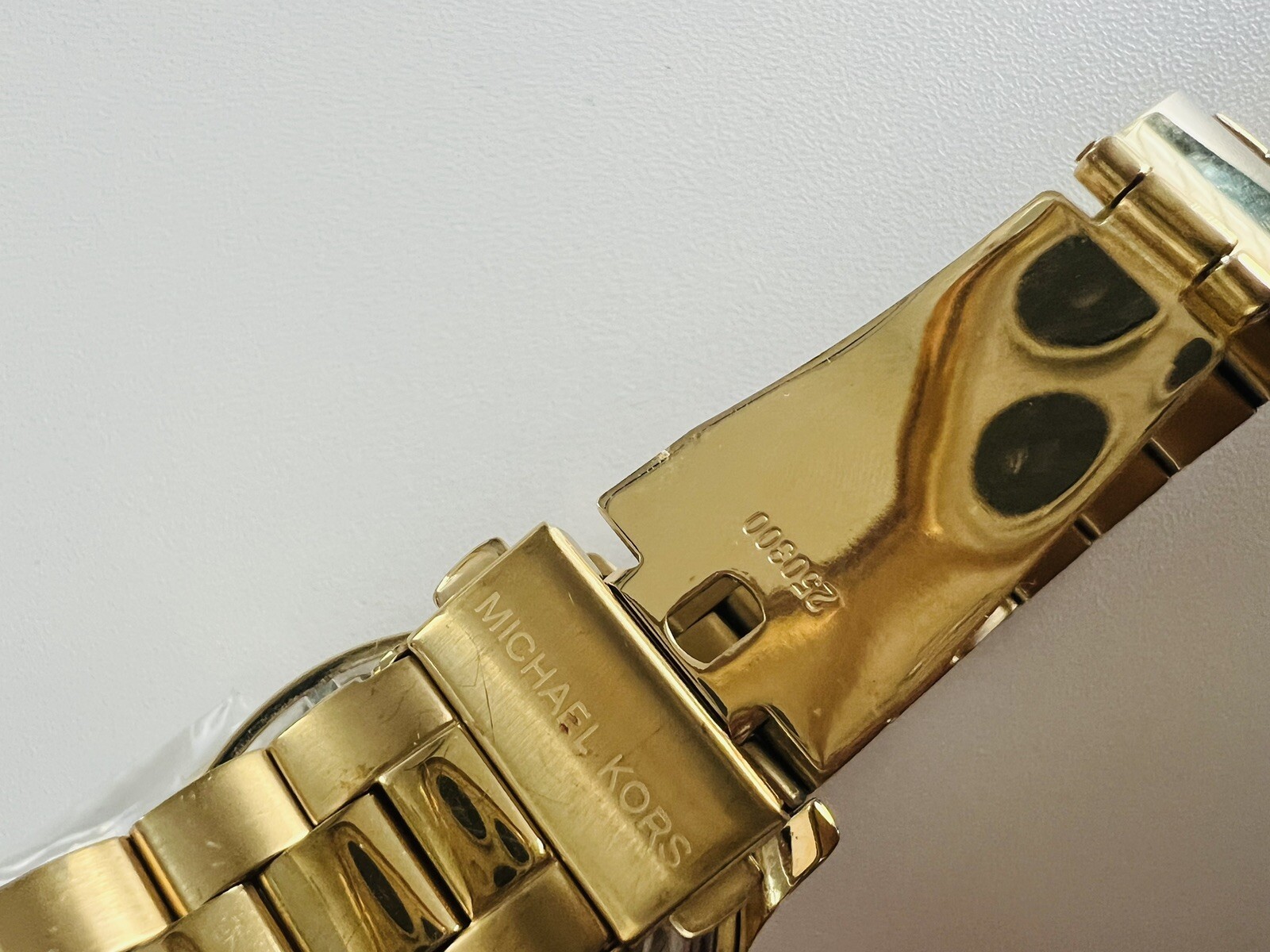 Michael+Kors+Hunger+Stop+Mid-Size+100+Series+MK5815+Wrist+Watch+for ...