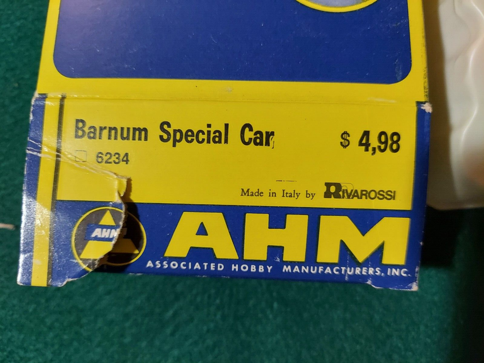 AHM Rivarossi HO P. T. Barnum's Special Advertising Passenger Coach Car ...