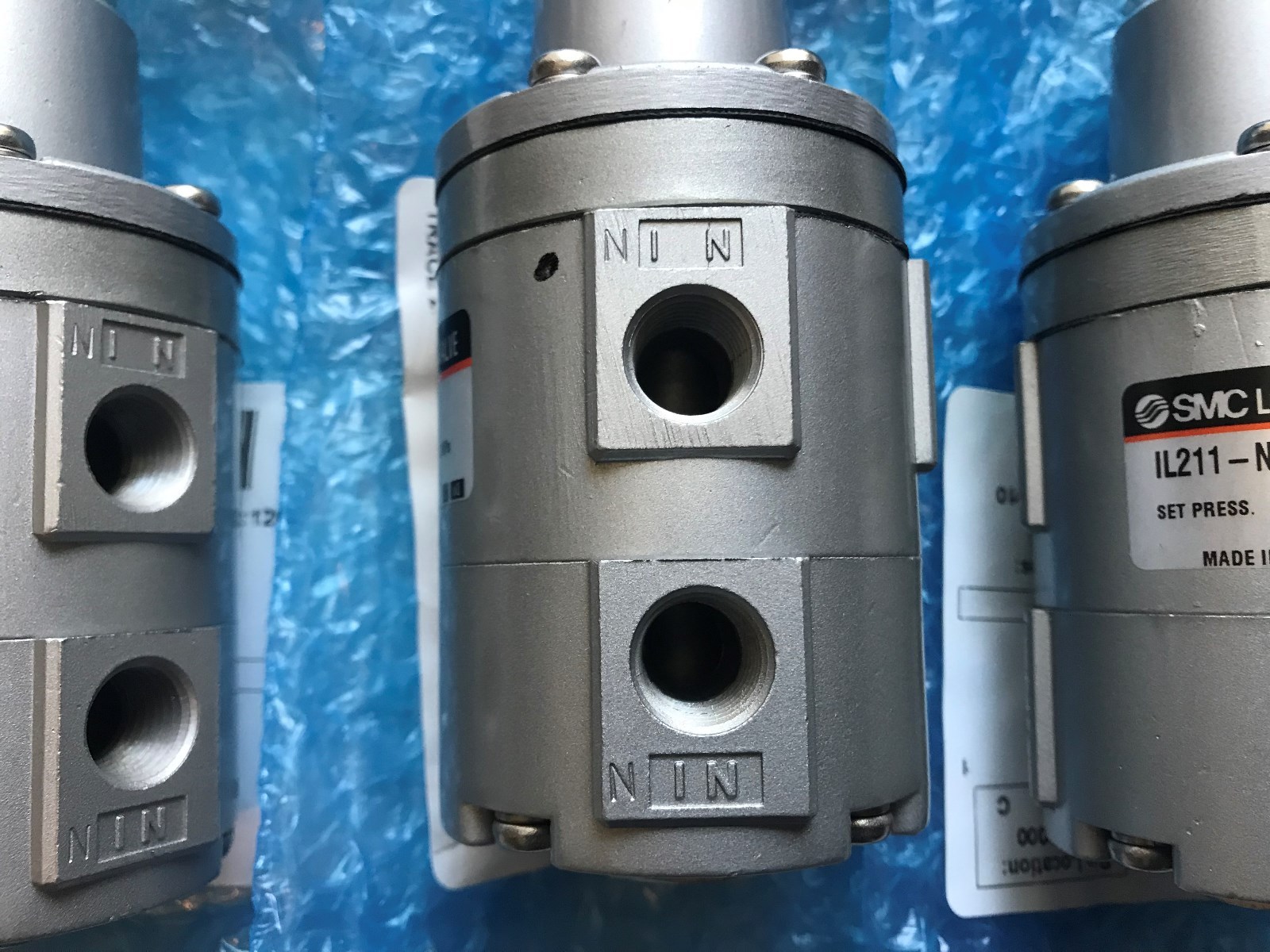 SMC IL211-N02 LOCK UP VALVE (S-41) | eBay