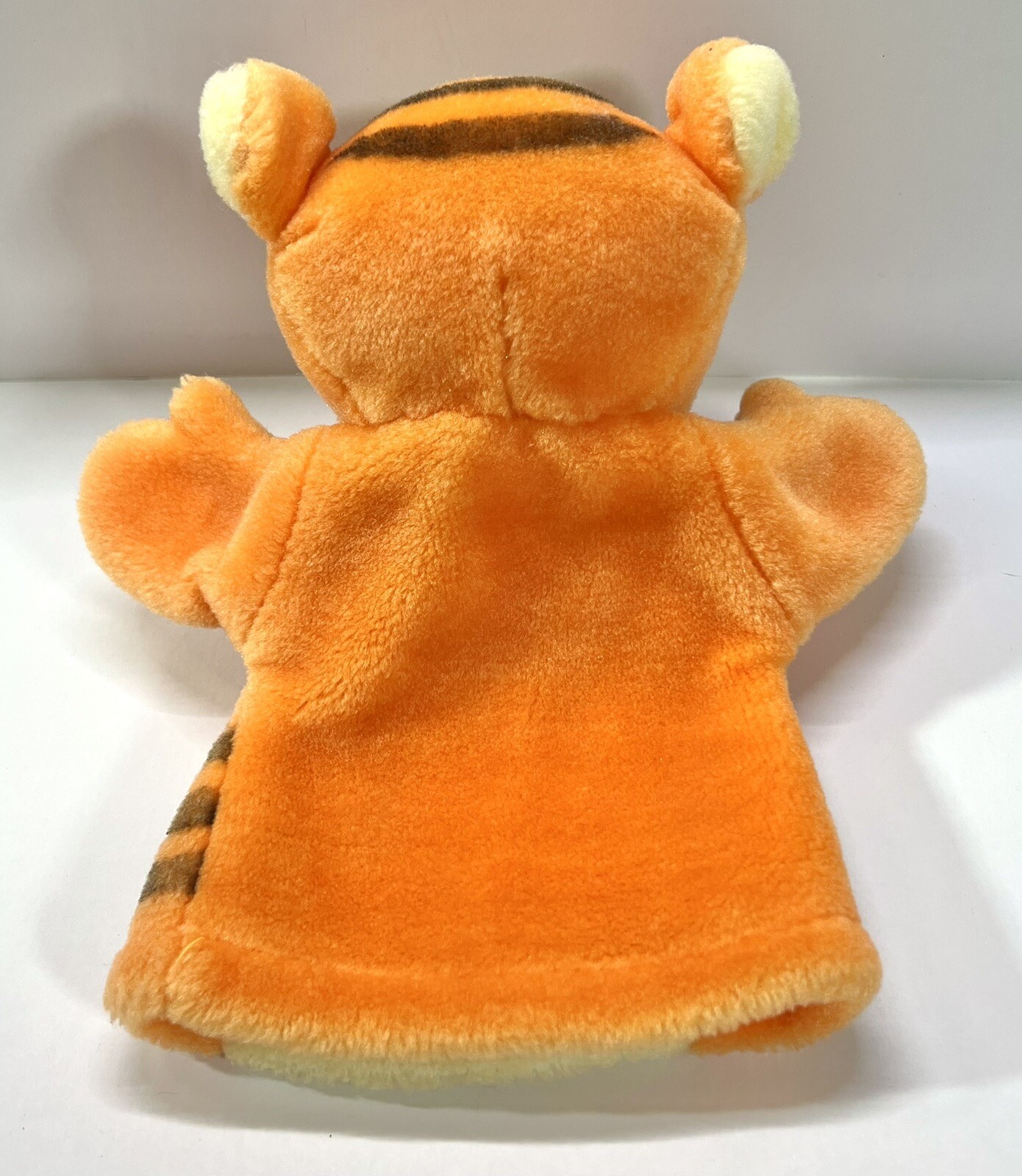 VINTAGE Mattel Disney 9" Tigger Plush Hand Puppet Winnie the Pooh Tiger ...