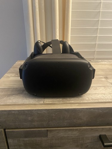 Oculus Quest 128 GB + Both Controllers + Charger | eBay