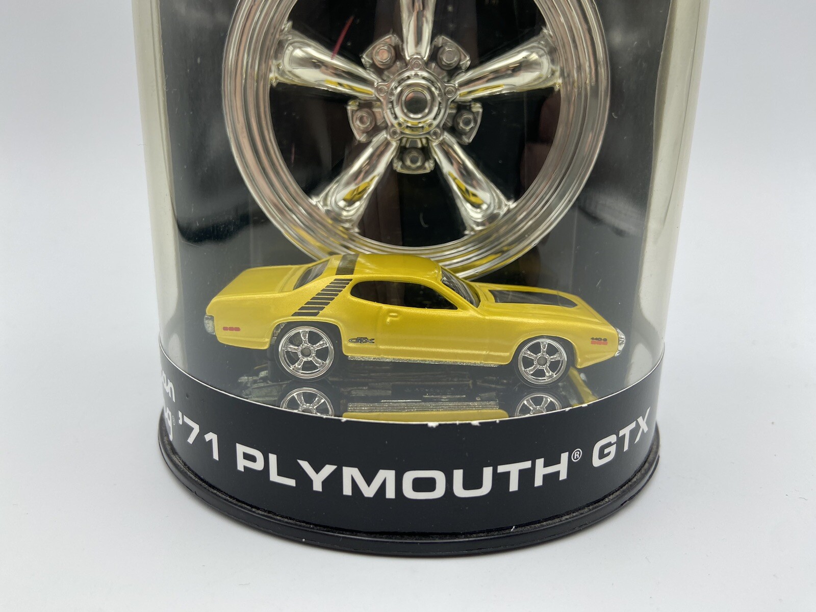 Hot Wheels American Racing Torq-Thrust 1971 Plymouth GTX Yellow FREE ...