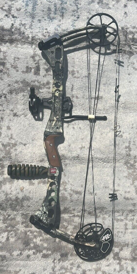 PSE compound bow right hand with case & more | eBay