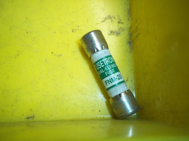 Fusetron Fnm-20 Dual Element Fuse 20a 32v for sale online | eBay