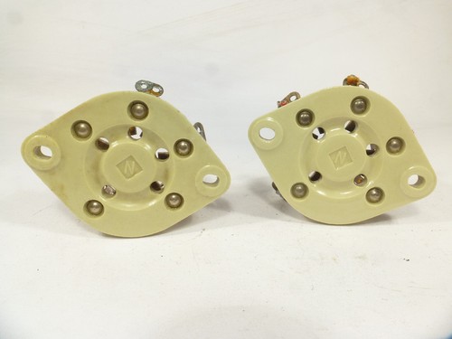 one pair ceramic old vintage UX5 for tube 807 FU7 24 27 37 FD422 46 etc ...