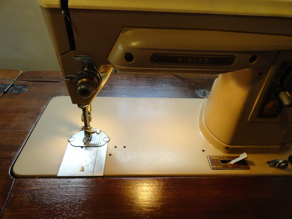 Vintage Singer Slant Needle Sewing Machine 404 | eBay