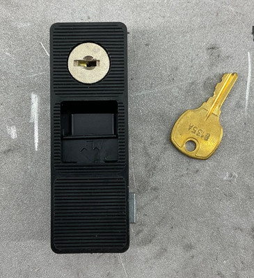 NEW G.E. 569B737P1 REPLACEMENT LOCK FOR PANELBOARDS W/ KEY | eBay