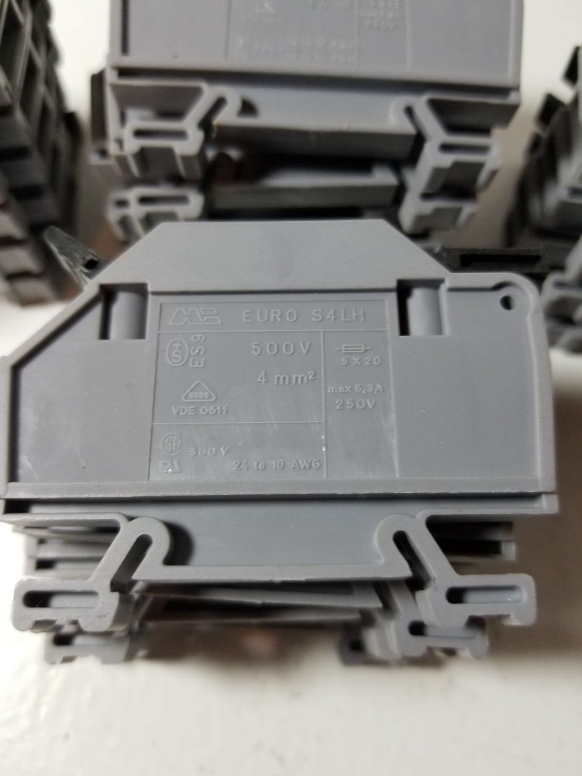 EURO Fuse Holder, S4LH (Lot of 20) / 500V / 4mm | eBay
