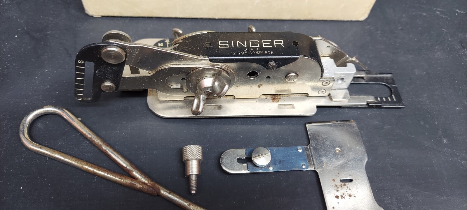 Vintage Singer Buttonhole Attachment 121795 For Lock Stitch, 1940's USA ...