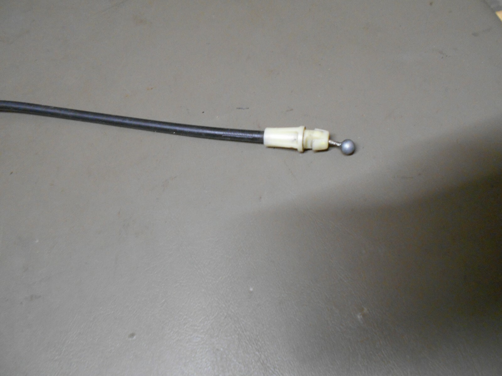 11-15 Caravan LH Rear Power Sliding Door Front Of Door Latch To ...