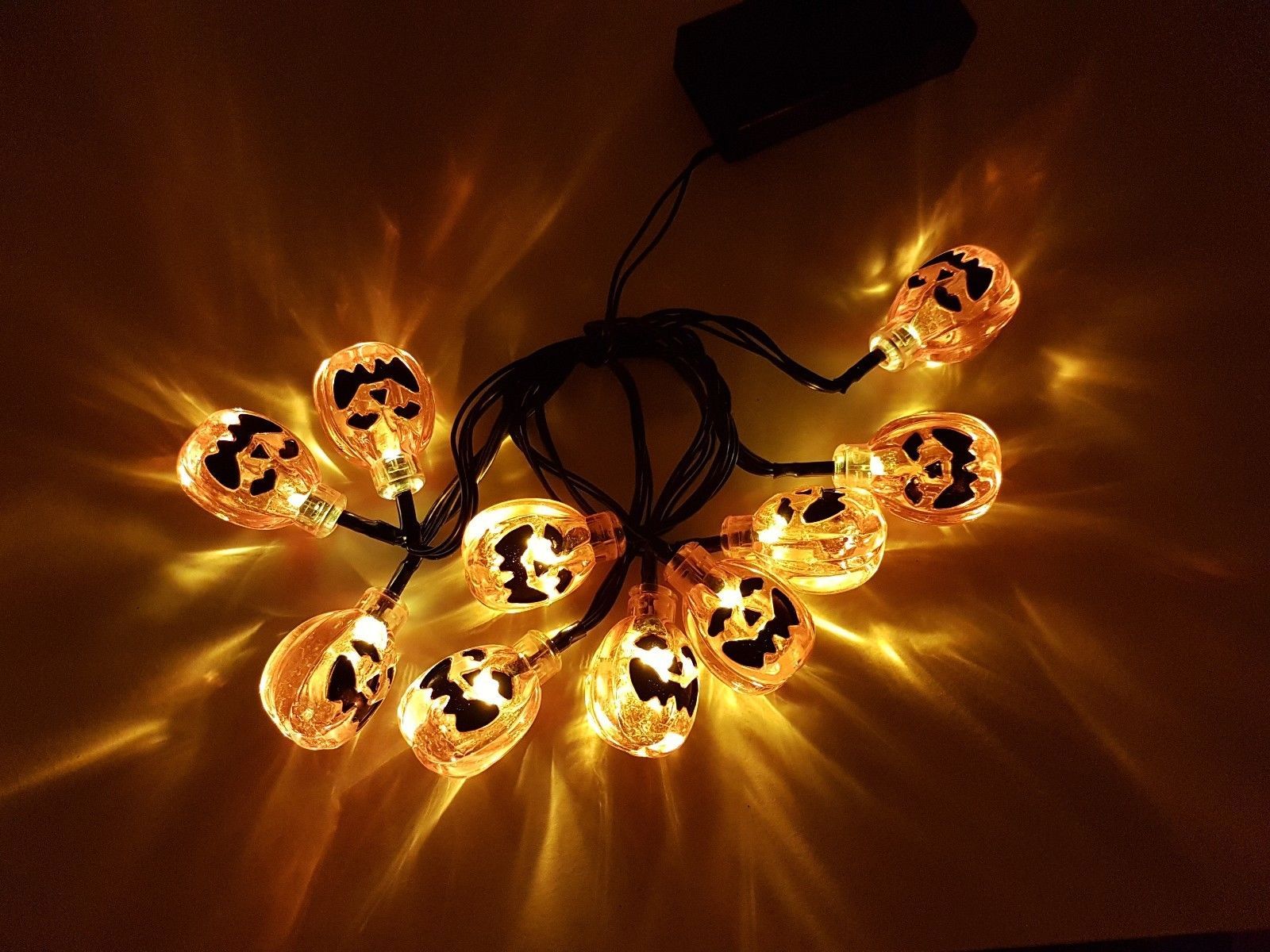 HALLOWEEN CANDLES LIGHTS BAT CANDLE HOLDER TORCH Spooky Decorations ...