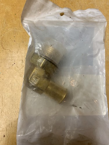 INTERNATIONAL ELBOW 3593046C91 | eBay