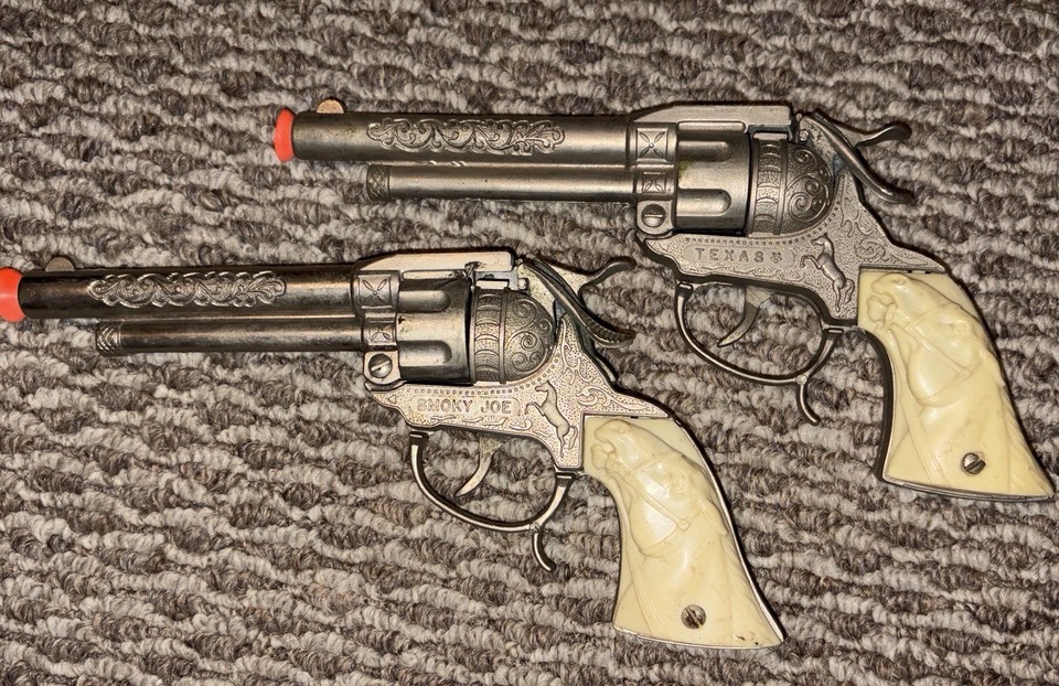 Smokey Joe/Texas Cap Guns With Holster, Spurs, Cuffs And Badge | eBay