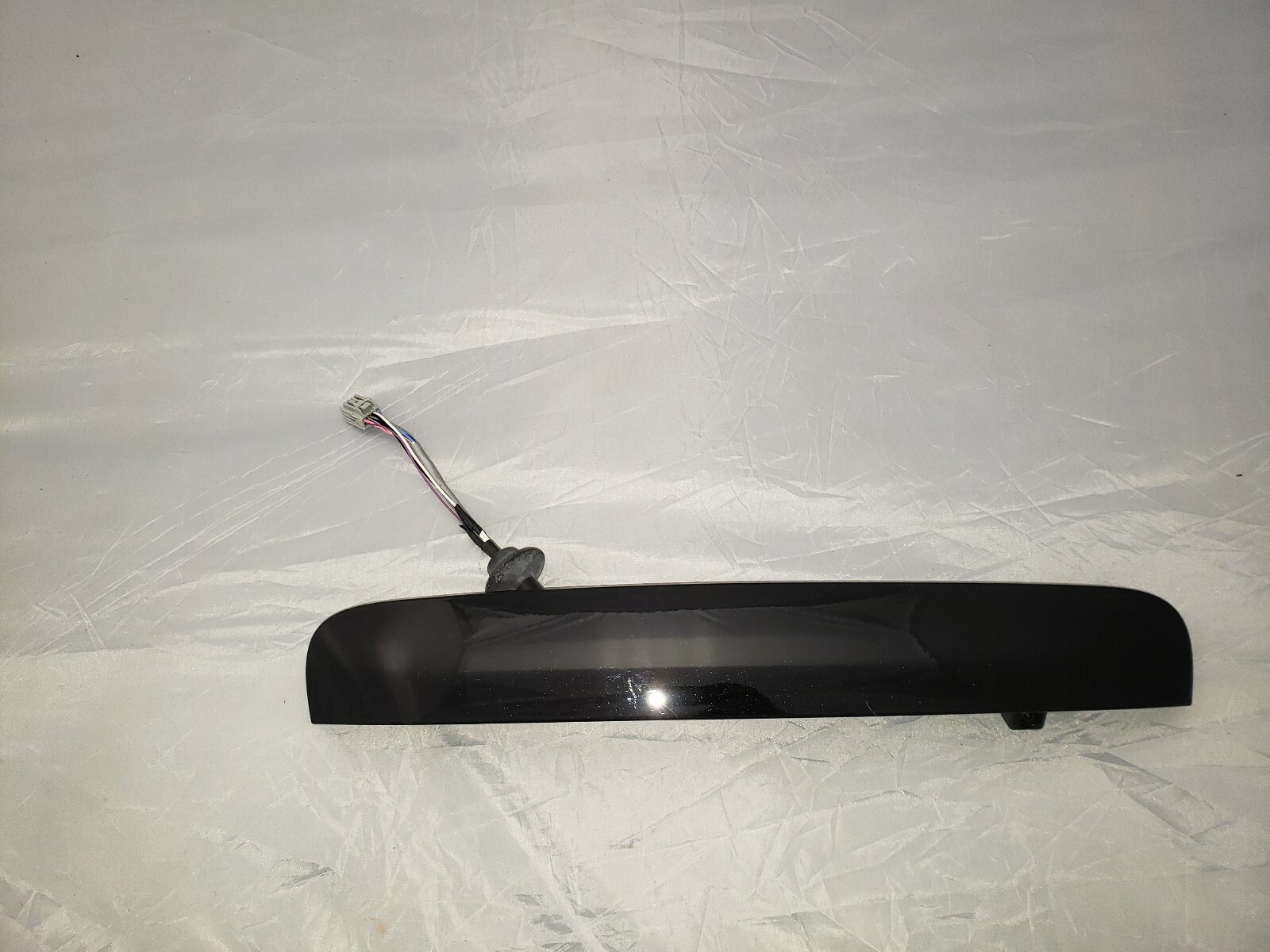 2011-2016 Buick Enclave tailgate bezel with backup camera black kettle ...