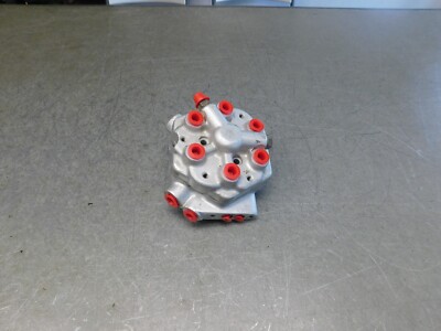 124 129 300CE 300SL FUEL DISTRIBUTOR TESTED 0438101044 | eBay