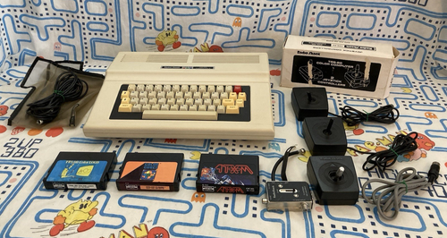 Radio Shack TRS-80 Color Computer 2 w/ 3 joysticks & 3 cartridges ...