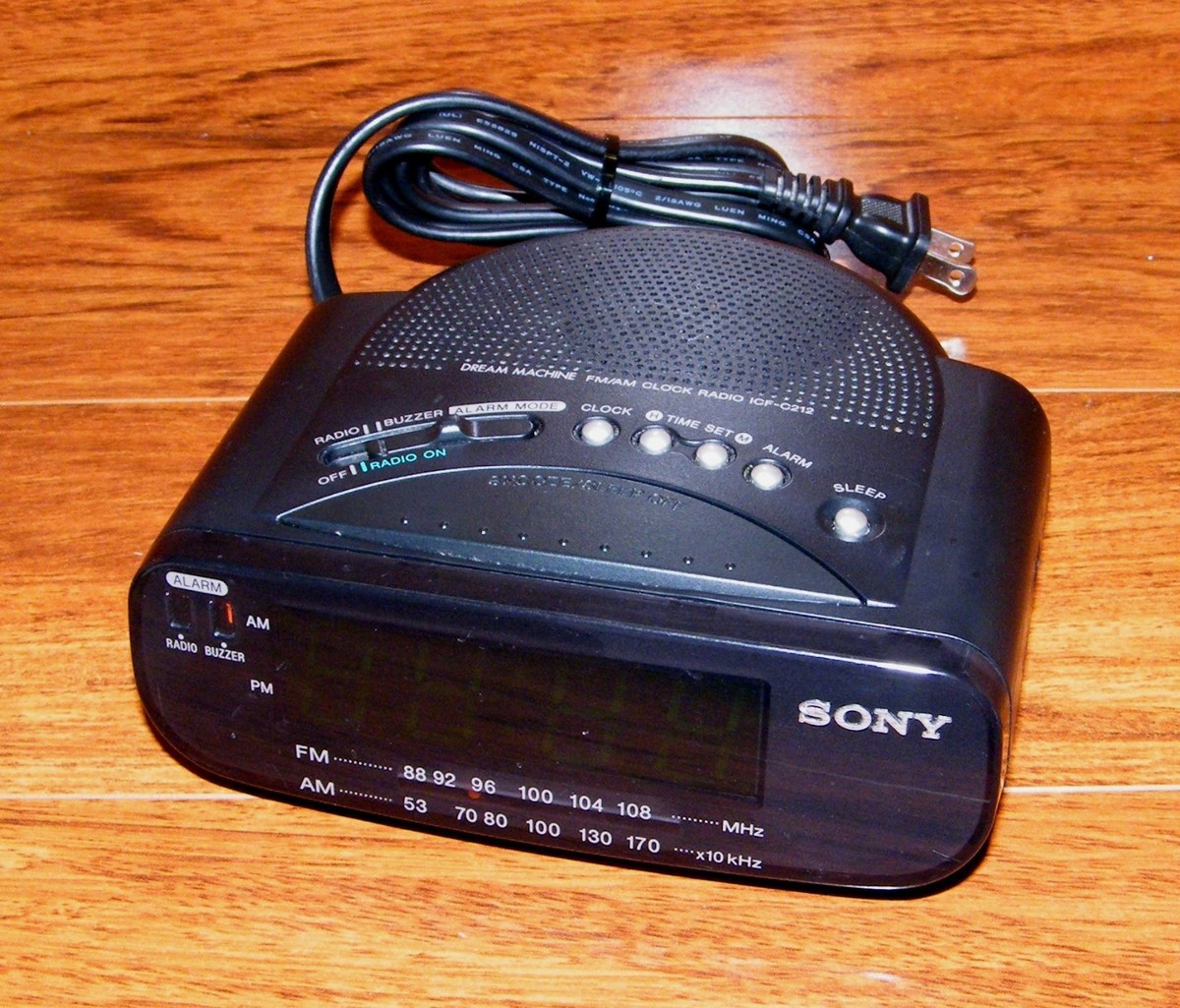 Sony Dream Machine Manual Dream Machine FM/AM Clock Radio ICF C273