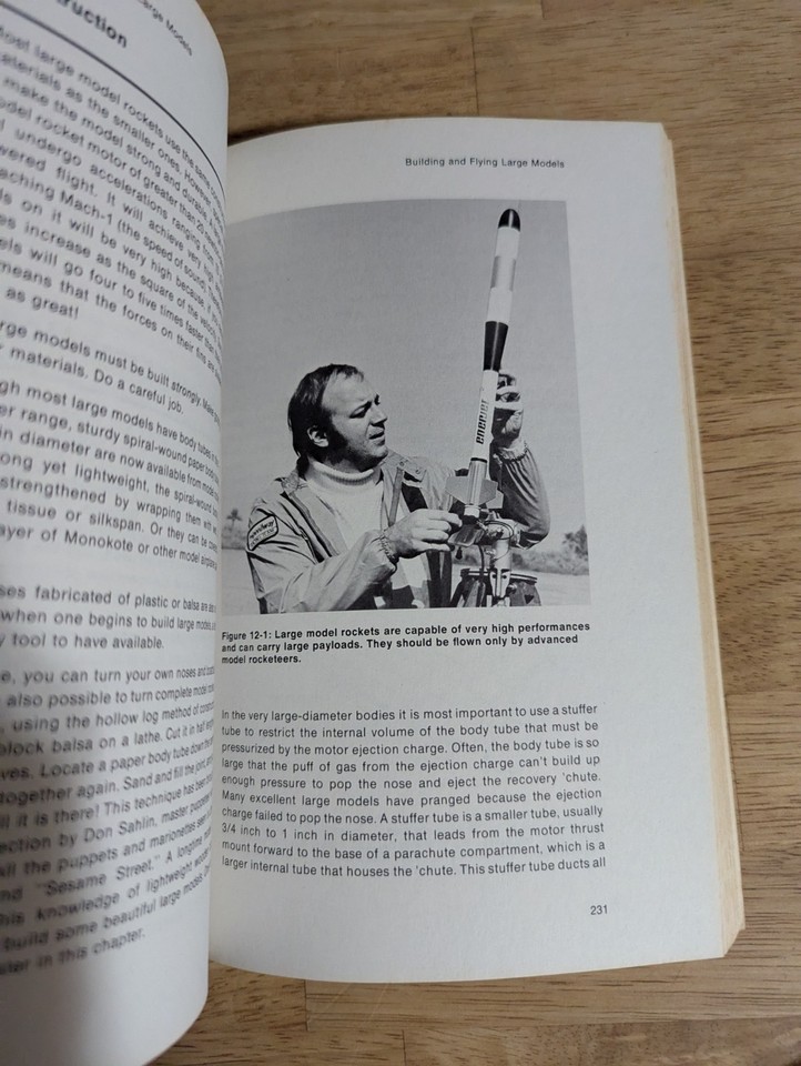 HANDBOOK OF MODEL ROCKETRY by G. Harry Stine First Printing 4th Edition ...