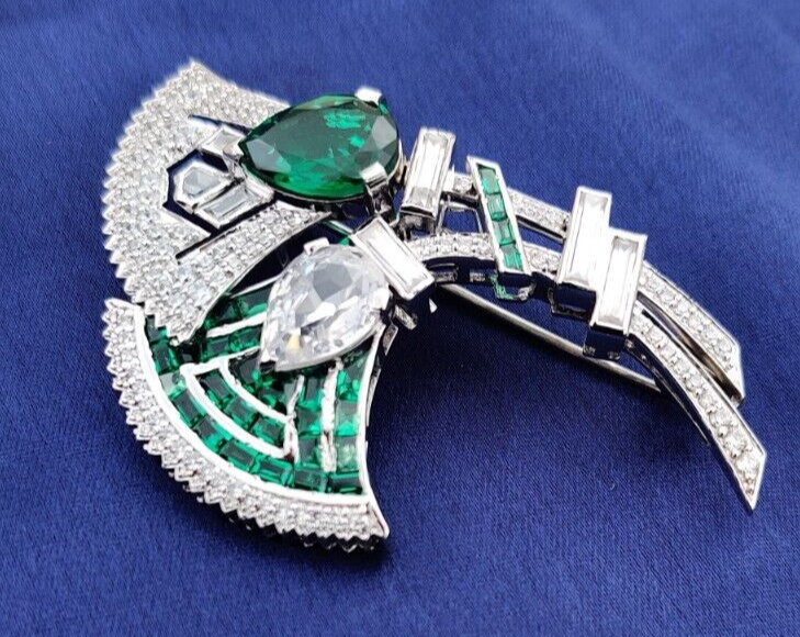Vintage Art Deco Platinum Plated Emerald Pear Cut Emerald Flower Leaf ...
