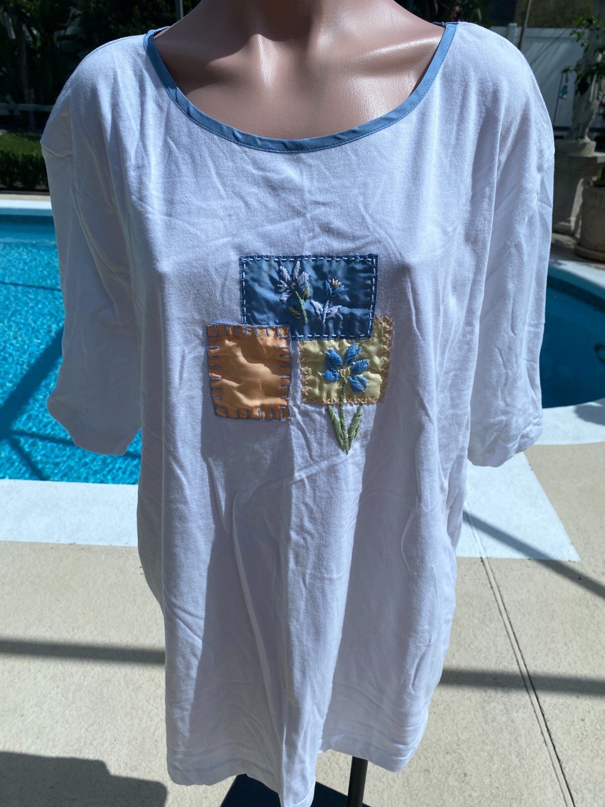 Susan Bristol White Ringer Floral Embroidered T Shirt… - Gem