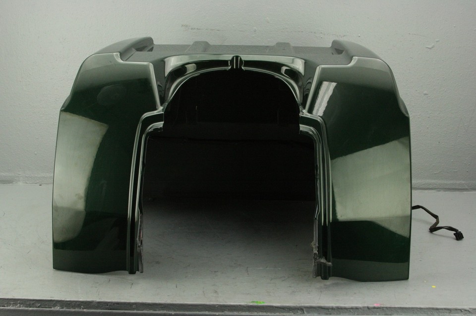 2019 Harley Tri Glide Ultra Trunk Body Midsection Assembly KINETIC ...