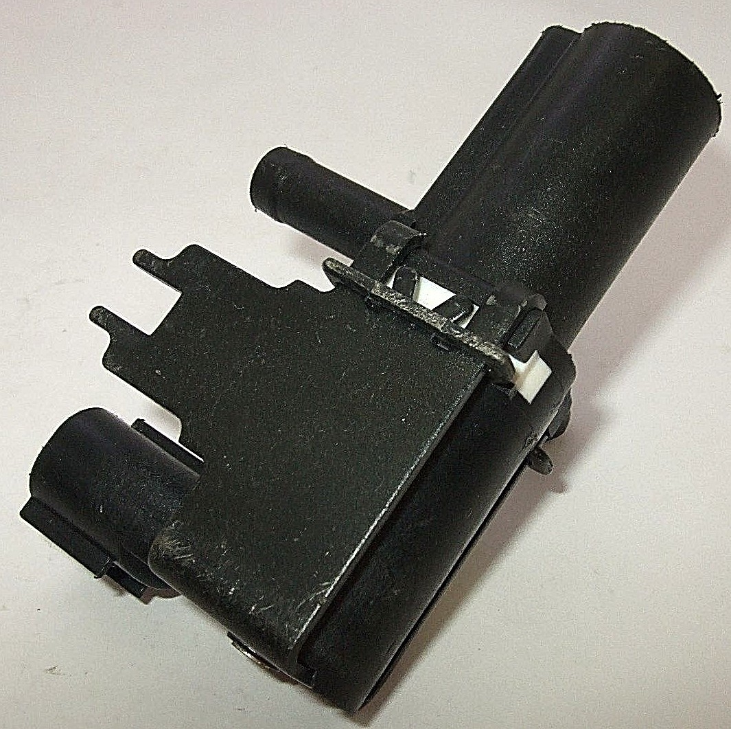 NEW GENUINE/ OEM ZJ38-18-741 1013625070 CP904 CP993 PV688 for MAZDA 2 ...