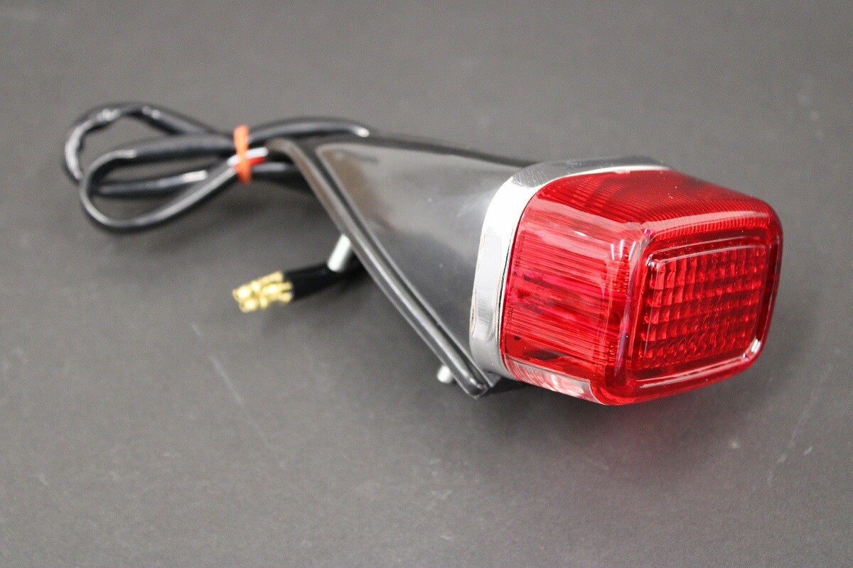NEW Motorcycle Complete Rear Taillight - Brake Light & Mounting Bracket ...