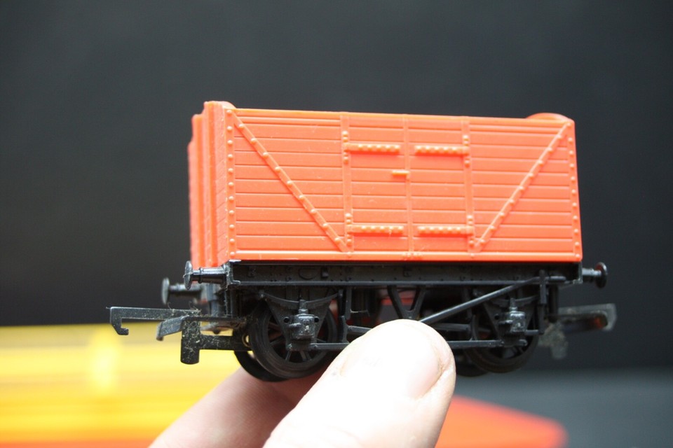 Vintage HO scale ATT MINIVILLE TRAIN Station Set Clockwork Train ...