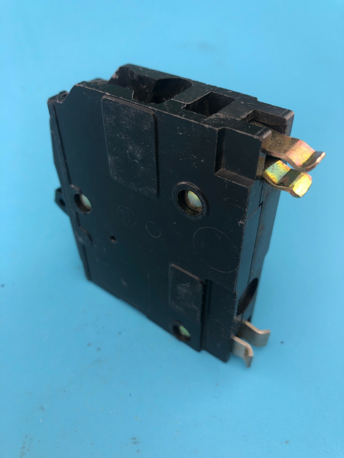 Square D 30 Amp 1 Pole QO Circuit Breaker Plug On 120VAC QO130 1P 30A ...