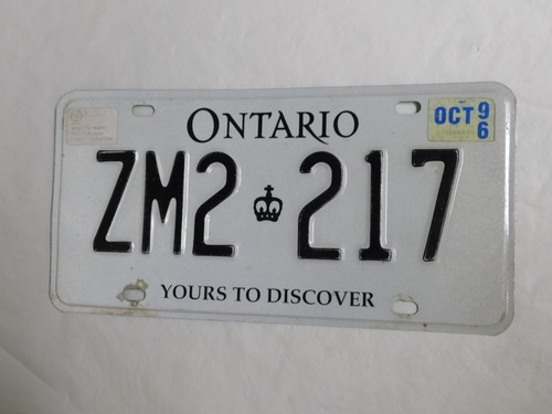 ONTARIO LICENSE PLATE 1996 OCTOBER YOURS TO DISCOVER CANADA SHOP SIGN ...