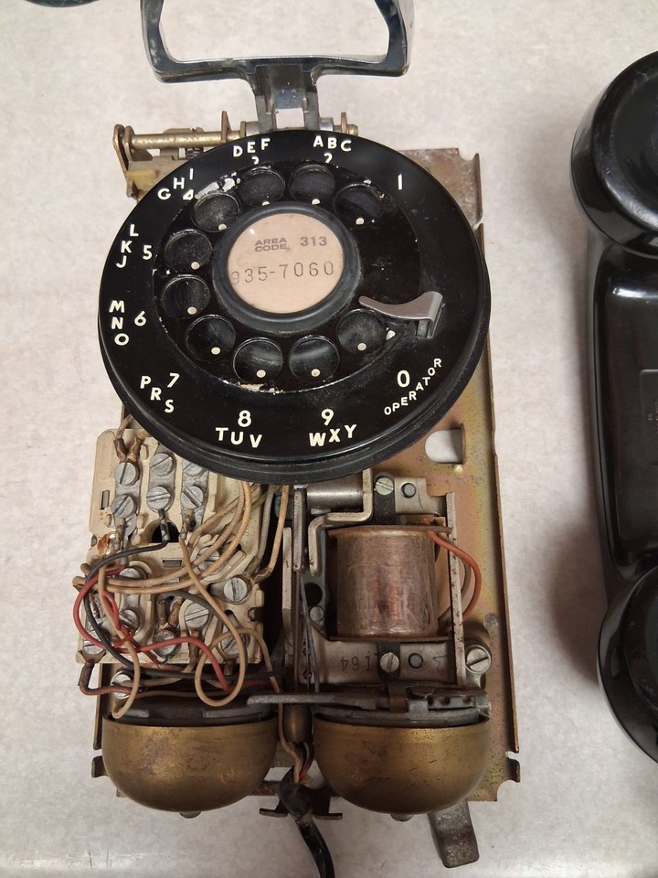 Vintage Wall Phone 554 Western Electric (1960's) | eBay