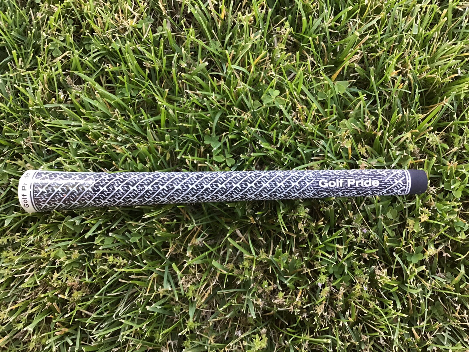 SET OF 8 Golf Pride Z-Grip Cord Midsize Golf Grip - Black/White ...