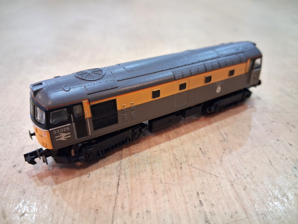GRAHAM FARISH 8312 N Gauge SULTAN Class 33 BR CIVIL ENGINEERS Runner ...