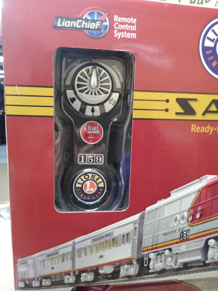 NIB Lionel Santa Fe Super Chief Lion Chief Train Set 6-84719 #159 ...