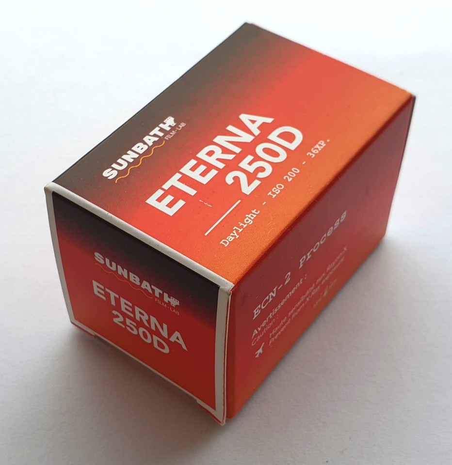 Fujifilm ETERNA 250D Color Cine Film 135 35mm ISO 250 Daylight 36 exp ...