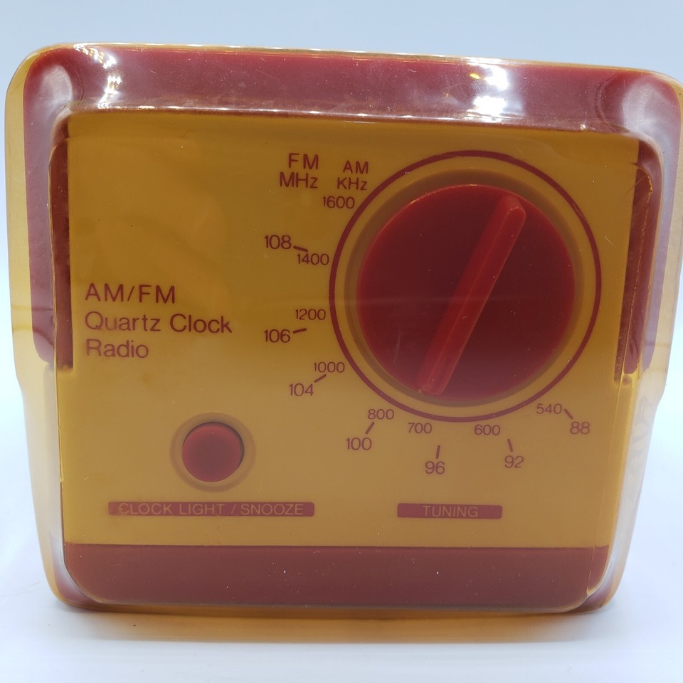 Vintage 1984 Bradley Quartz Clock Radio Portable AM/FM NIP Mickey ...