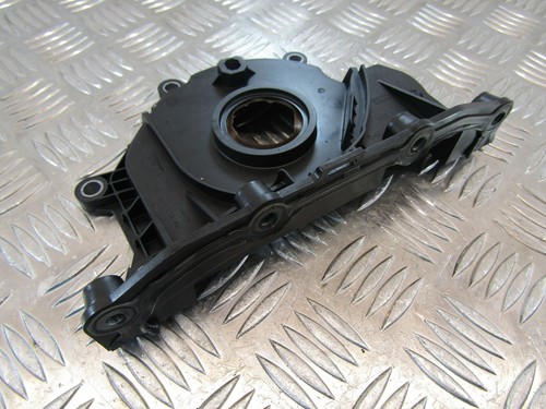 2019 Volkswagen Golf 1.6 TDI DGT. Front Crank Seal Housing 04L103151 ...