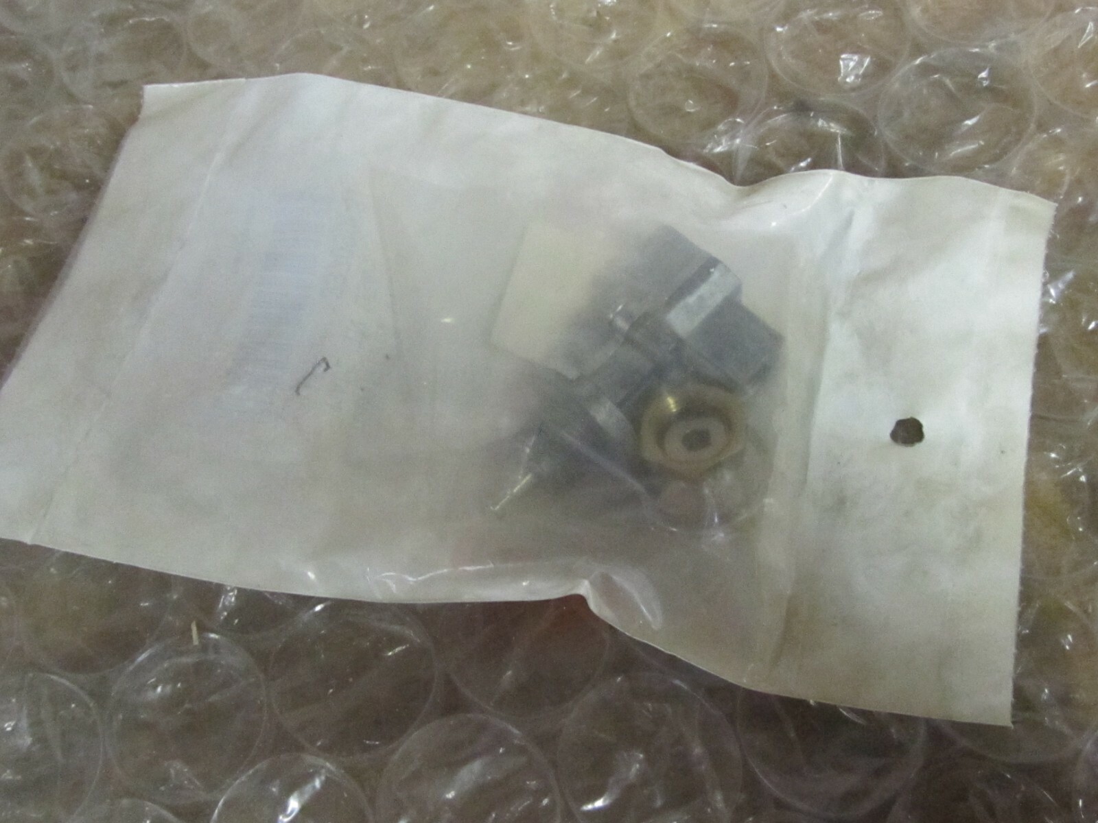 NEW OEM Genuine International Navistar Air Valve w/ Knob 337090C91 | eBay