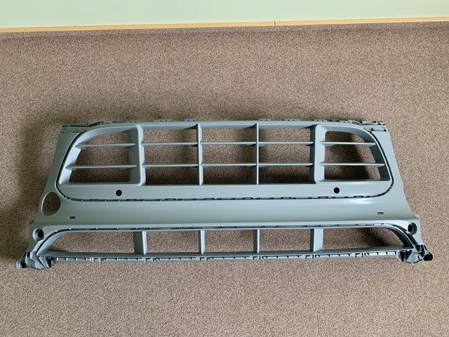 Porsche 2015 - 18 Macan GTS Front Center Bumper Grill 95B807683AGOK1 ...