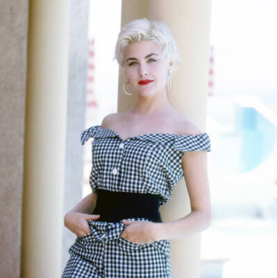 Actress Sherilyn Fenn Cannes France May 28 1988 was there promote - Old ...