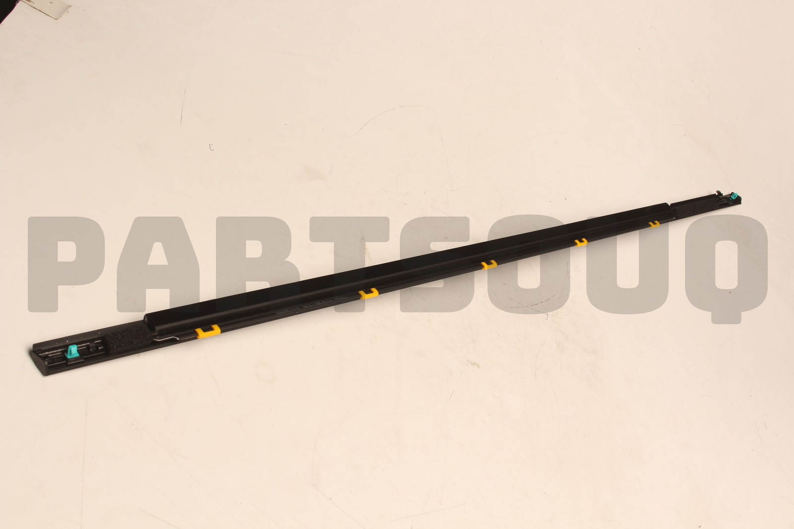 82210M6000 Genuine Hyundai / KIA W/STRIPASSY-FRDRB | eBay