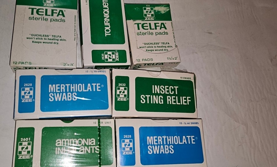 Vintage Zee Medical Wall Mount First Aid Kit Metal Storage Box 14" X 9. ...