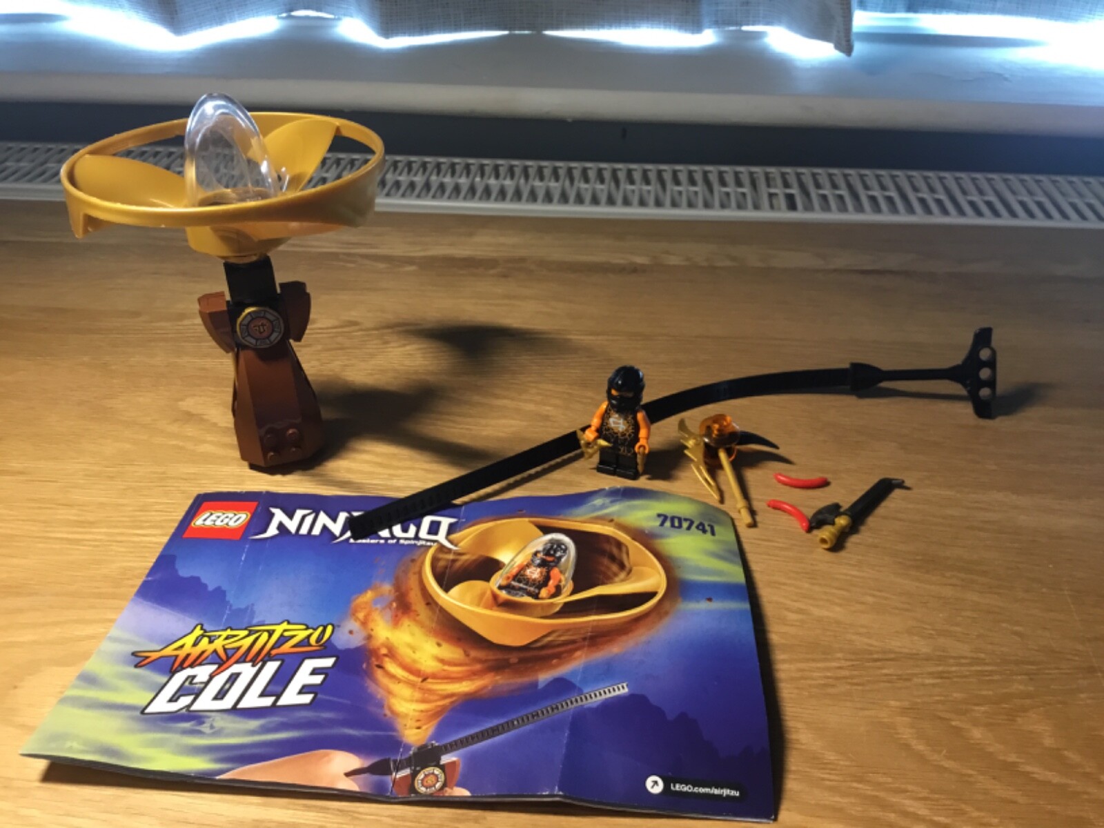 LEGO NINJAGO: Airjitzu Cole Flyer (70741) with instructions ...