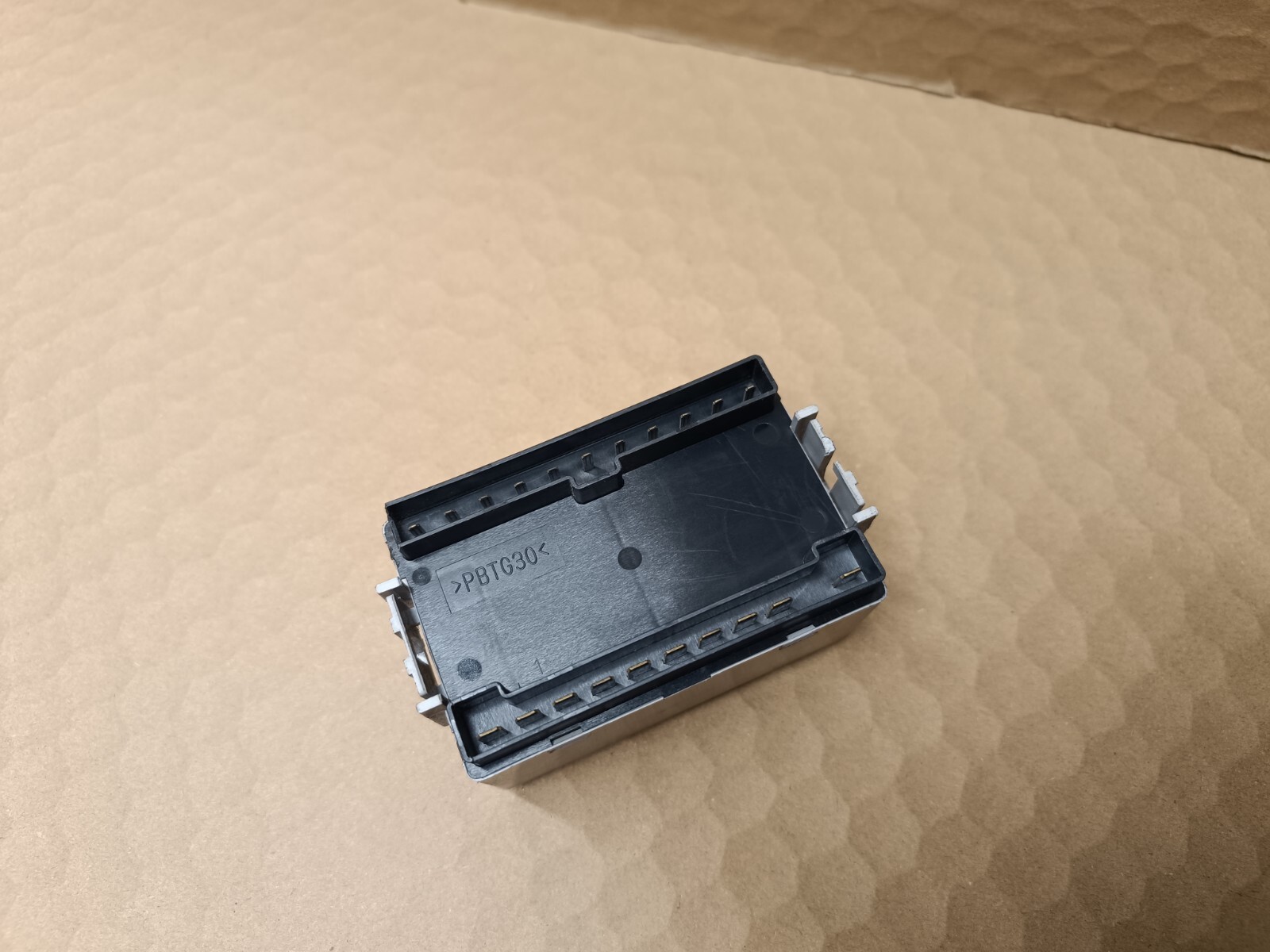 MR515658 Mitsubishi Shogun Pajero Genuine Omron 12V Front Control ECU ...