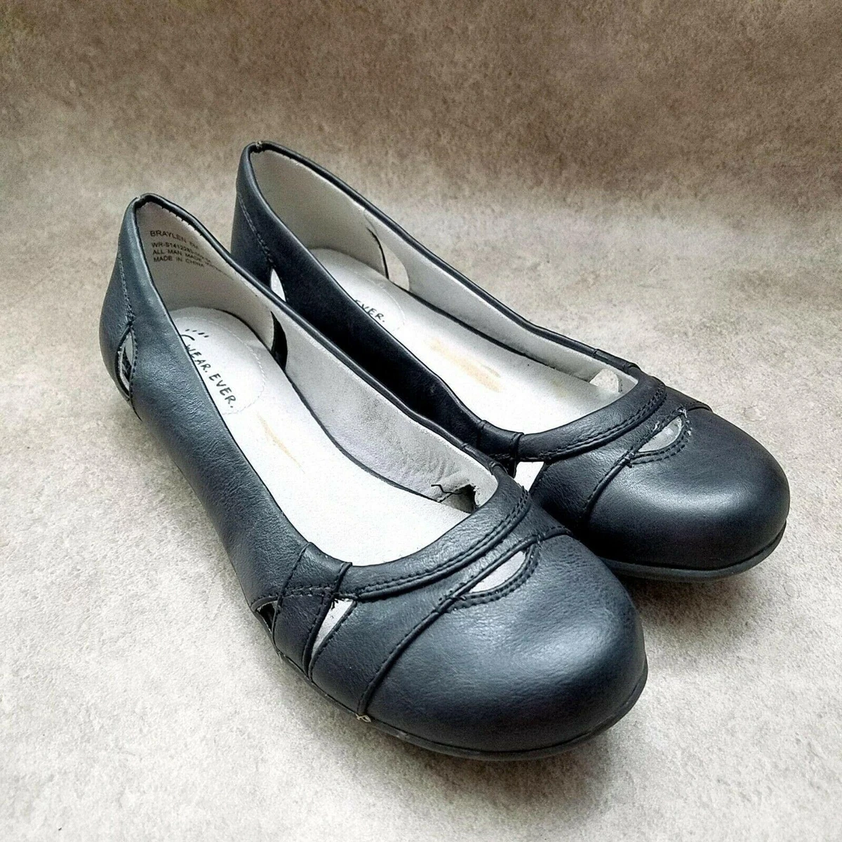 Bare Traps Womens Flats Online
