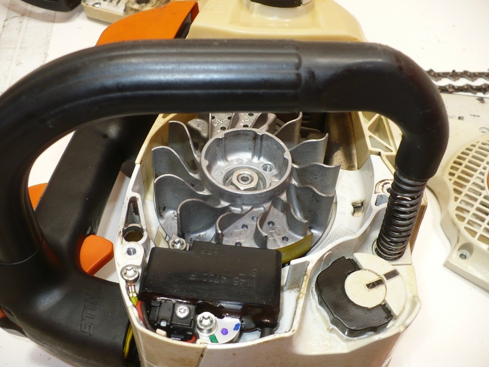 STIHL MS201TC-M TOP HANDLE CHAINSAW IN GOOD RUNNING CLEAN USED ...