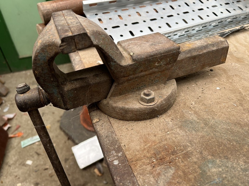 Ridgid Work Bench with Vice and Chain Vice | eBay UK