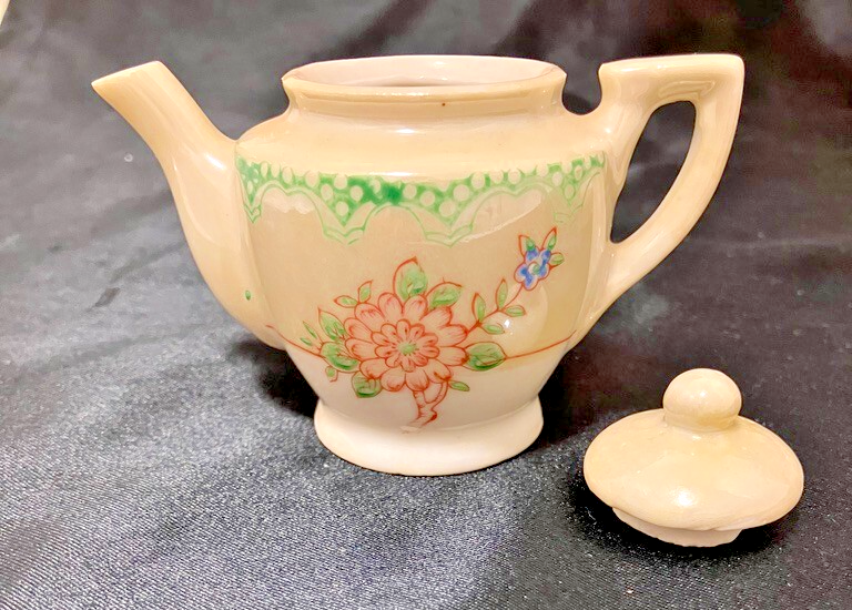 Vtg.-CHILD'S FINE TEA SET-TEAPOT/SUGAR BOWL W/COVERS/CREAMER/2 TEACUPS ...