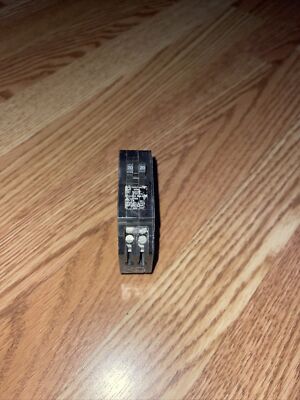 New Homeline HOMT2020 Two 1 Pole 20 Amp 120/240V Tandem Plug In Square ...