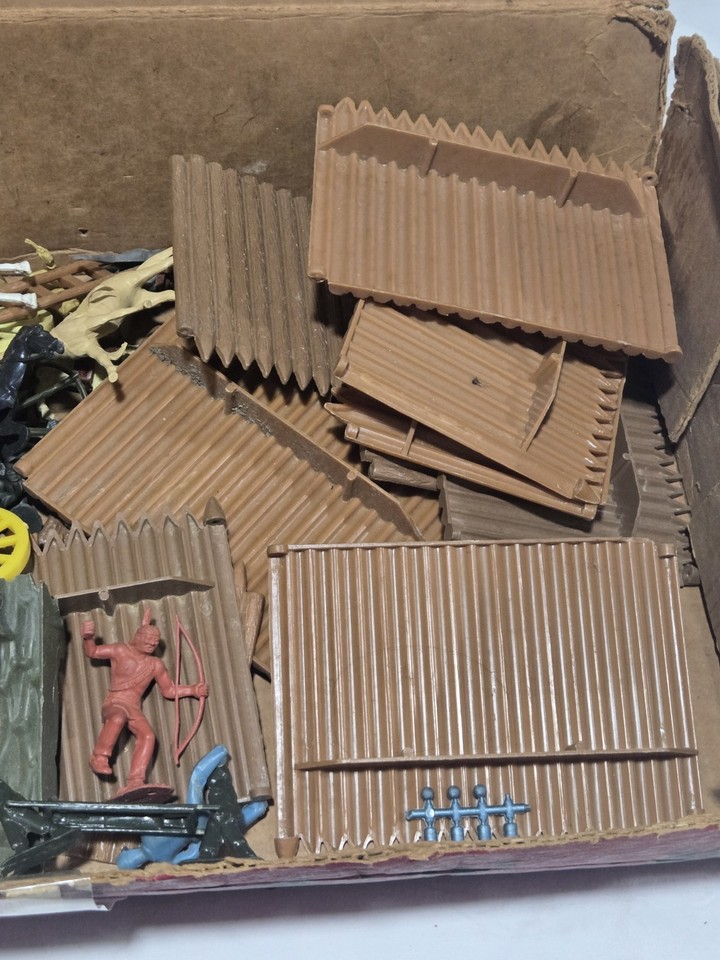 Fort Apache Stockade - Vintage Plastic Toy Set Western Plastic ...